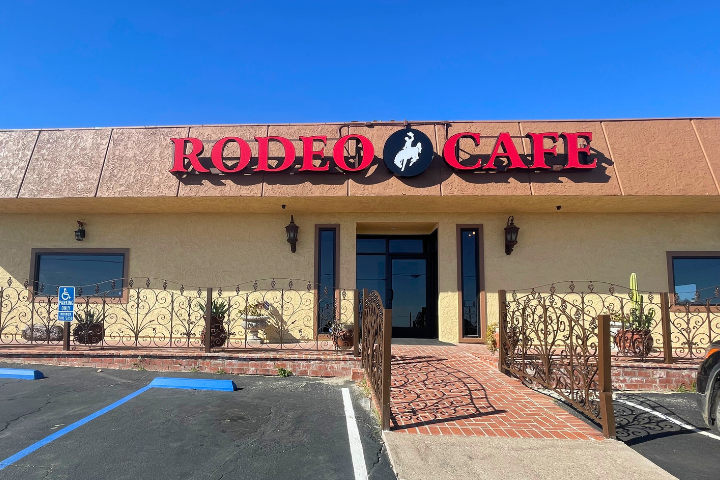 New Restaurant, Rodeo Cafe Opens in Pinon Hills - Tri-Community NewsPlus