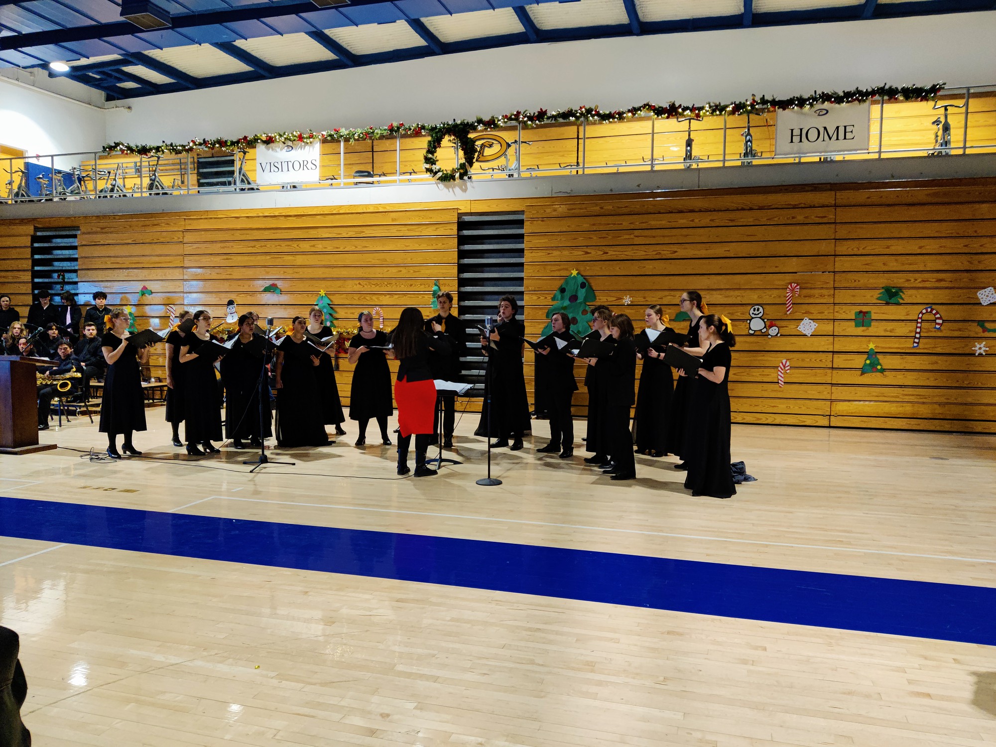 Serrano Students Serve Tri-Community Seniors In Holiday Tradition - Tri ...